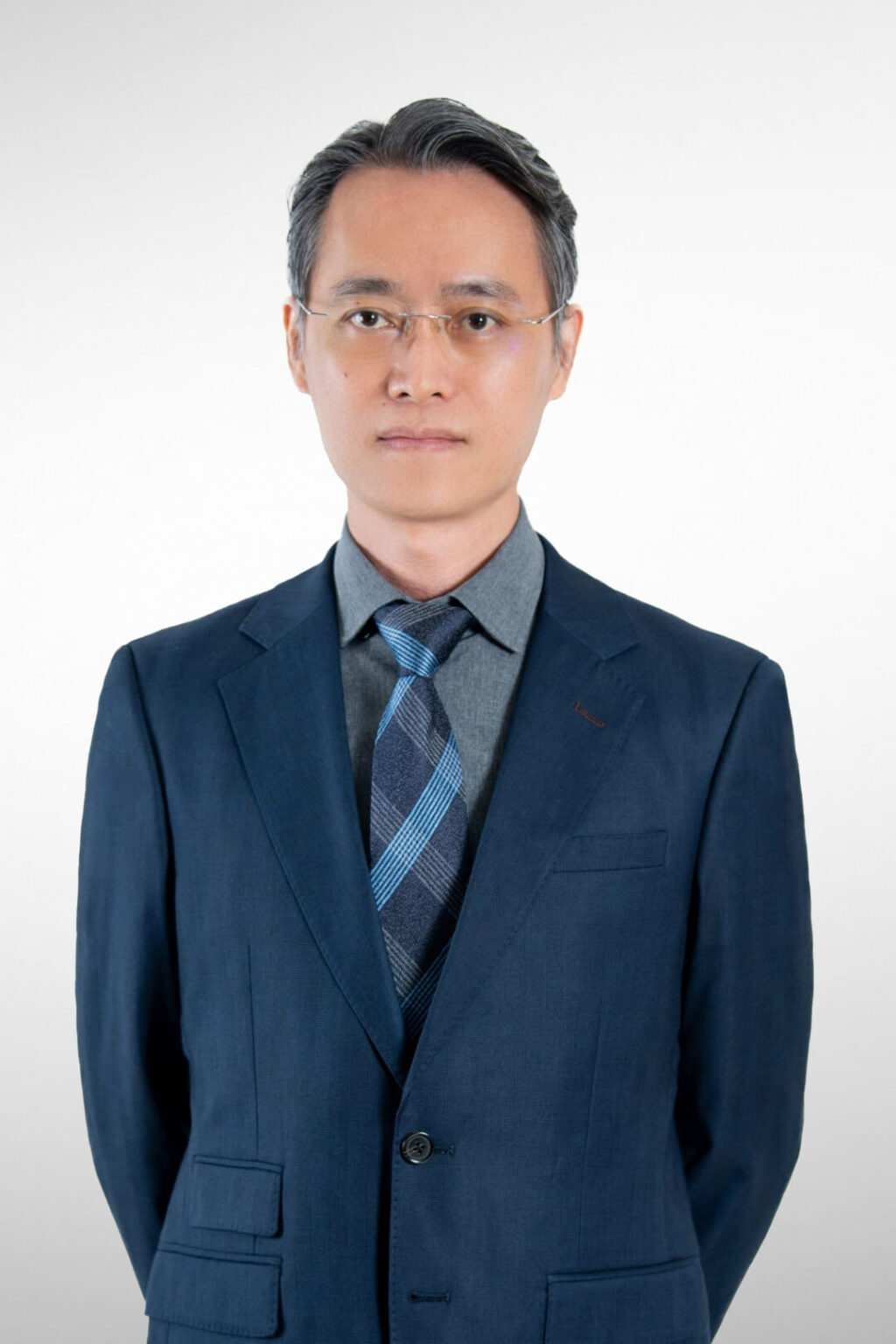 PAU MAN KIT – RV Lawyers and Notary